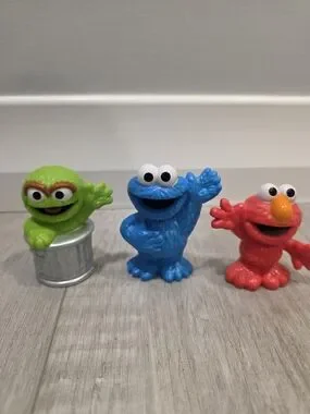 Sesame Street | Toys | Sesame Street Figure Lot Cookie Monster Elmo ...